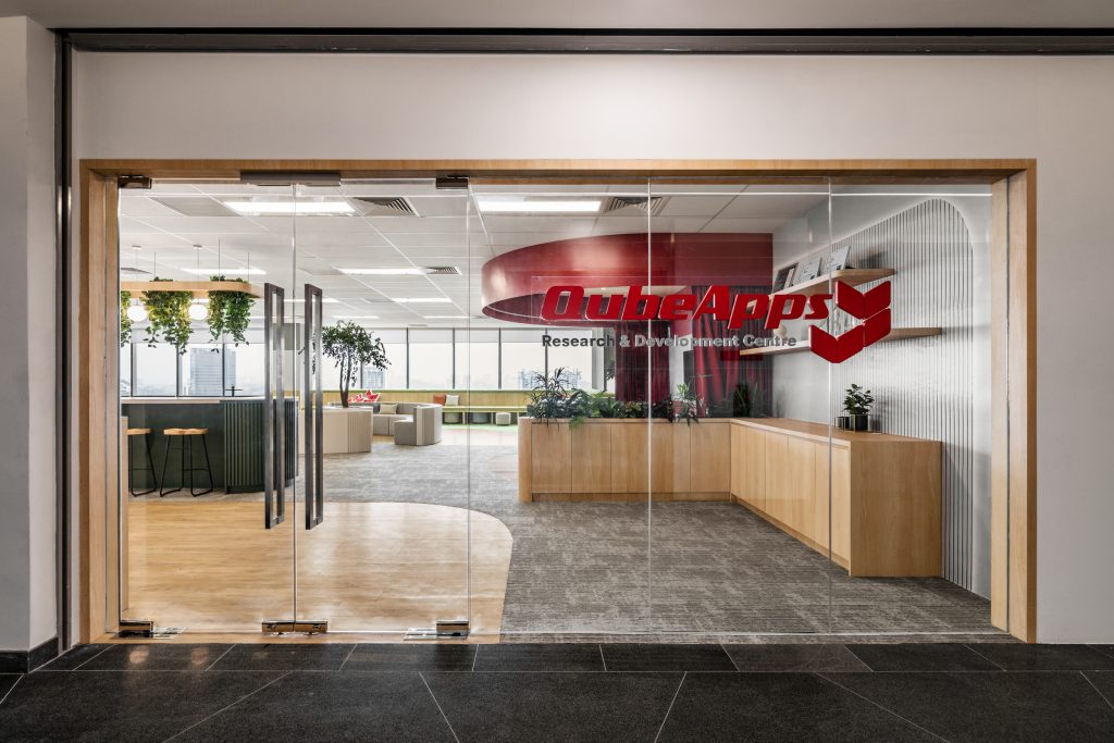 Modern & Dynamic Office Design - Qube Apps Solutions | Ground Up